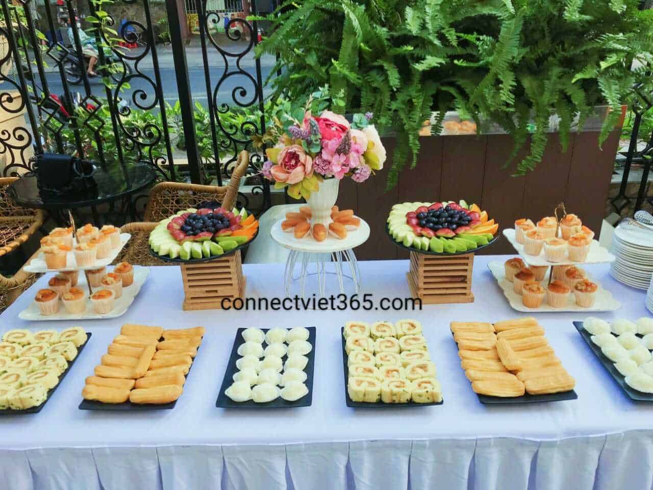 Báo Giá Tiệc Teabreak - Giá Các Loại Bánh Mặn, Bánh Ngọt - Connect Việt