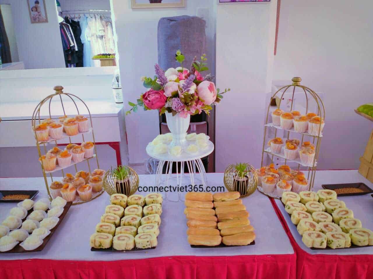 Báo Giá Tiệc Teabreak - Giá Các Loại Bánh Mặn, Bánh Ngọt - Connect Việt