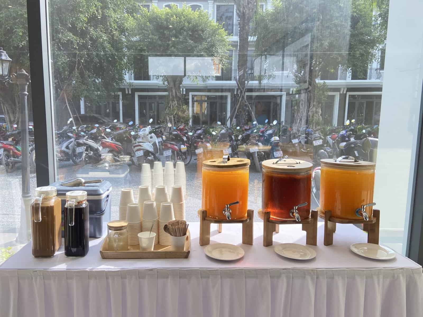 DỊCH VỤ TIỆC TEABREAK TRỌN GÓI - CÓ BÁNH MẶN, BÁNH NGỌT, TRÀ CÀ PHÊ ...